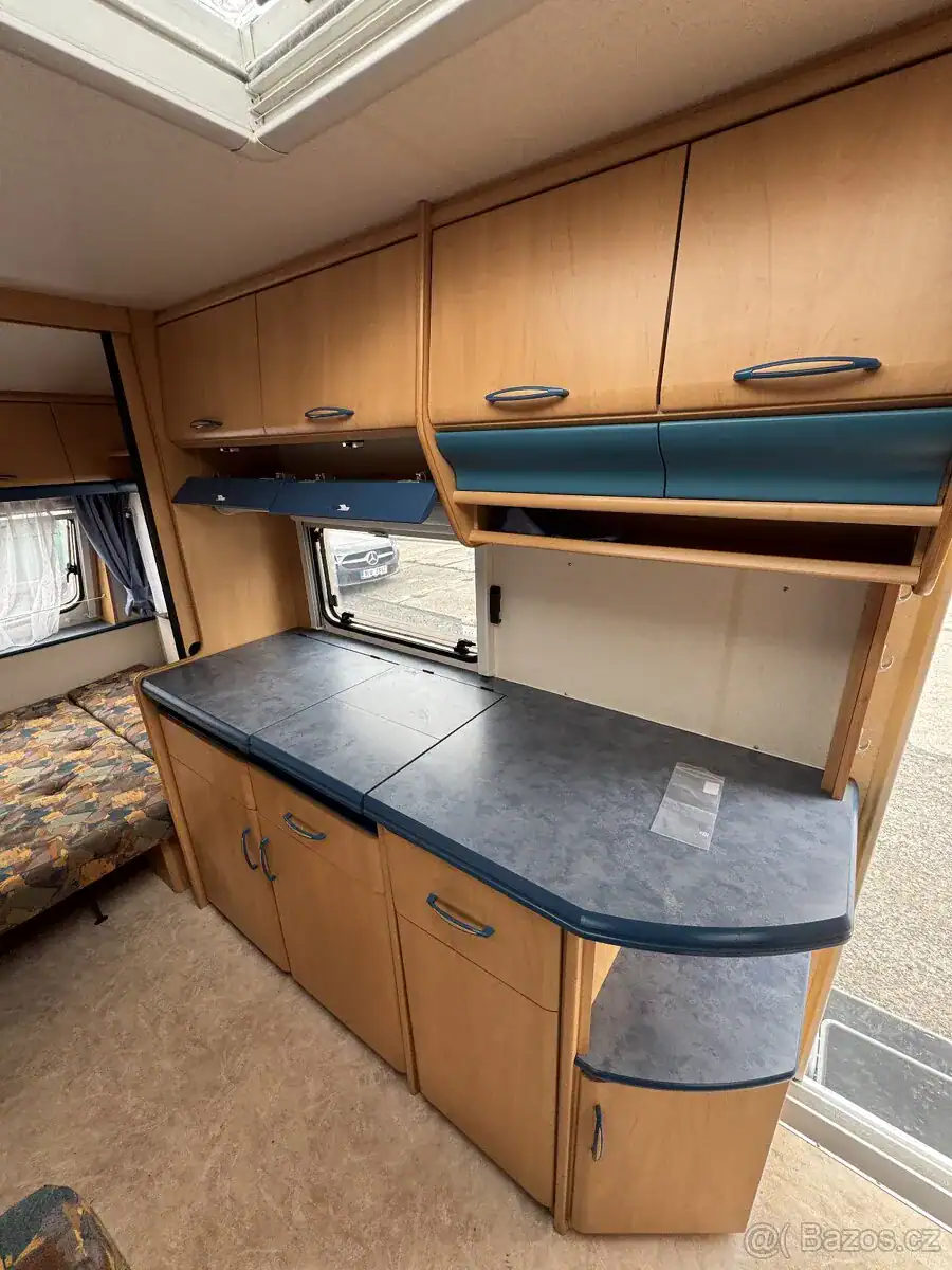Hobby De Luxe 440